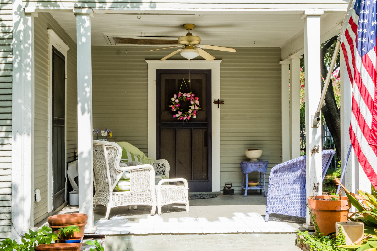 10 Best Small Front Porch Ideas on a Budget to Refresh Your Space ...
